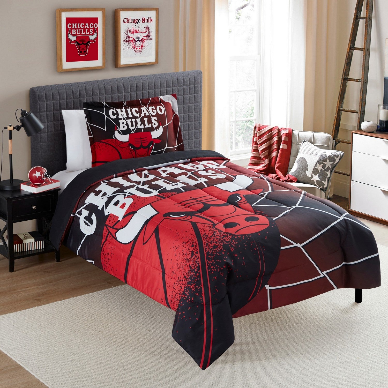 Chicago Bulls NBA Officially Licensed Comforter Set | Sweet Home Collection