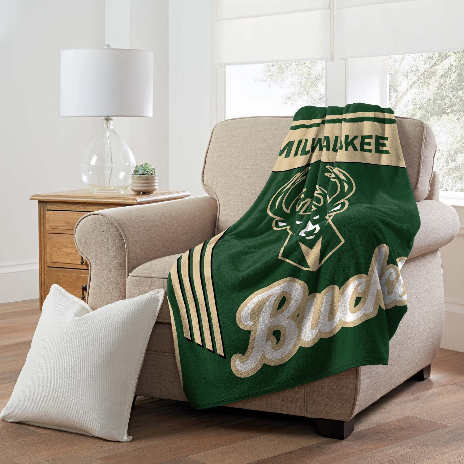 Milwaukee Bucks NBA Officially Licensed Throw Blanket | Sweet Home ...