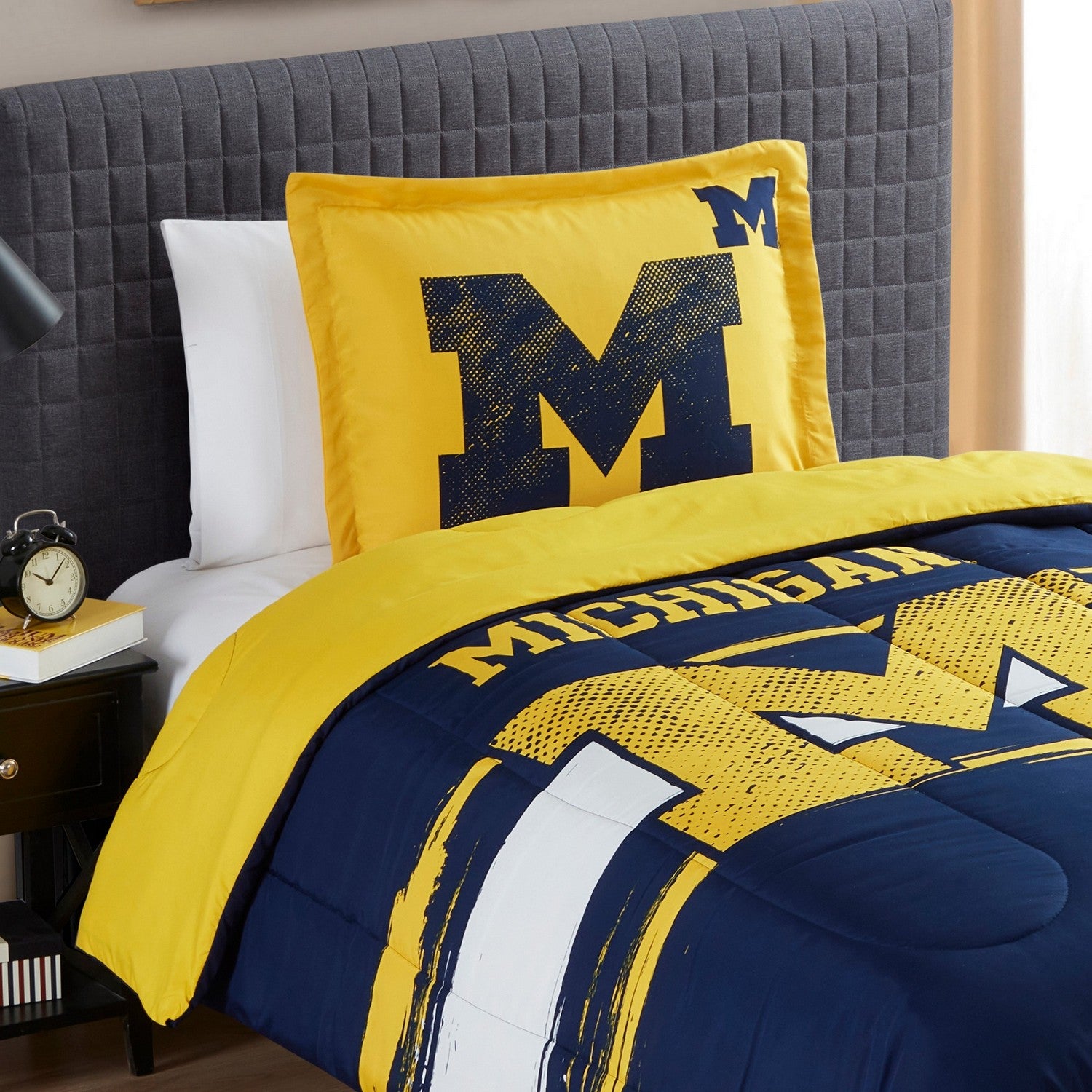 Michigan Wolverines NCAA Officially Licensed Comforter Set | Sweet Home ...