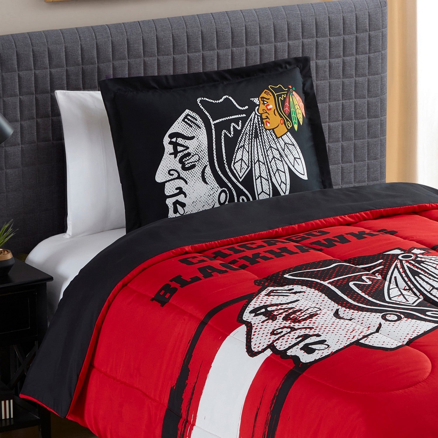 Chicago Blackhawks NHL Officially Licensed Comforter Set | Sweet Home ...